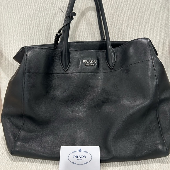 Prada | Bags | Prada Black Leather Purse Good Condition | Poshmark